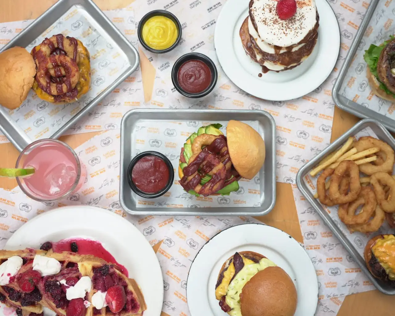 We Love Burgers, una nueva experiencia en Coapa que querrán repetir una ...